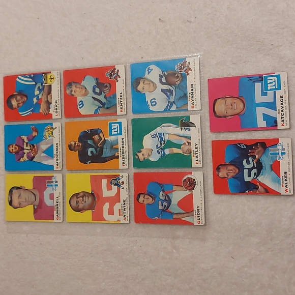 Topps | Toys | Set Of 1 1969 Topps Football Trading Cards | Poshmark